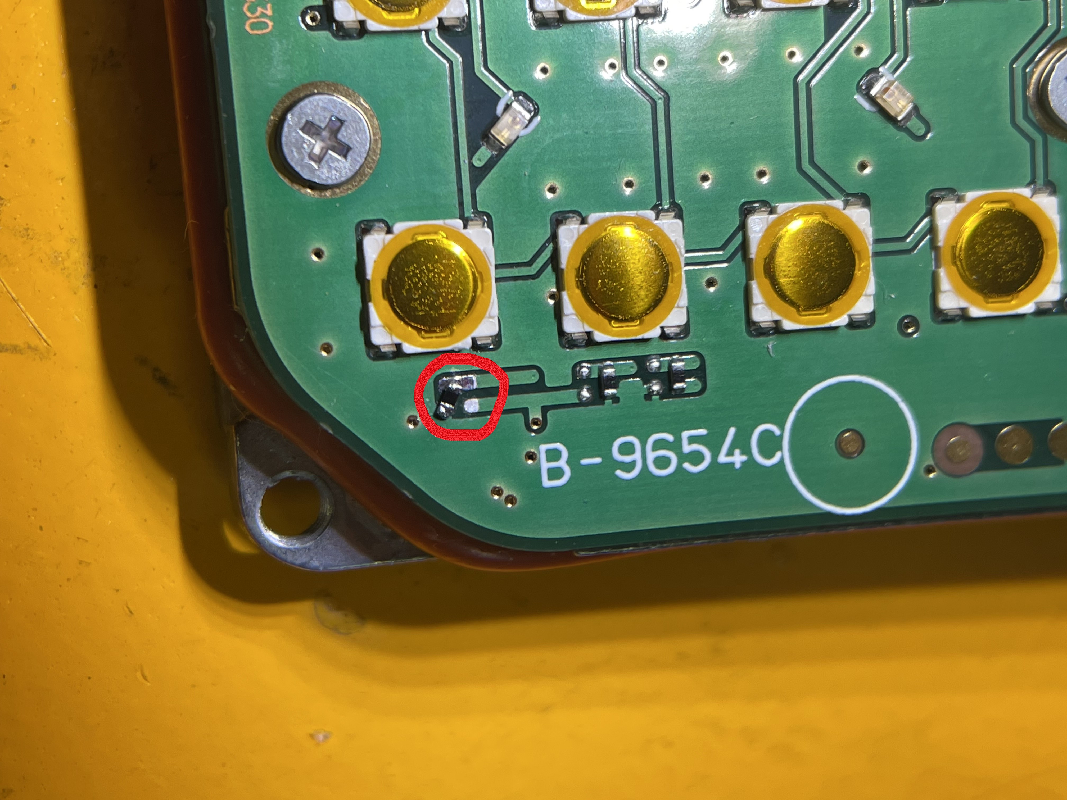 Ugly but it Works: MARS/CAP Mod for the Icom IC-T10 HT – The Orderwire