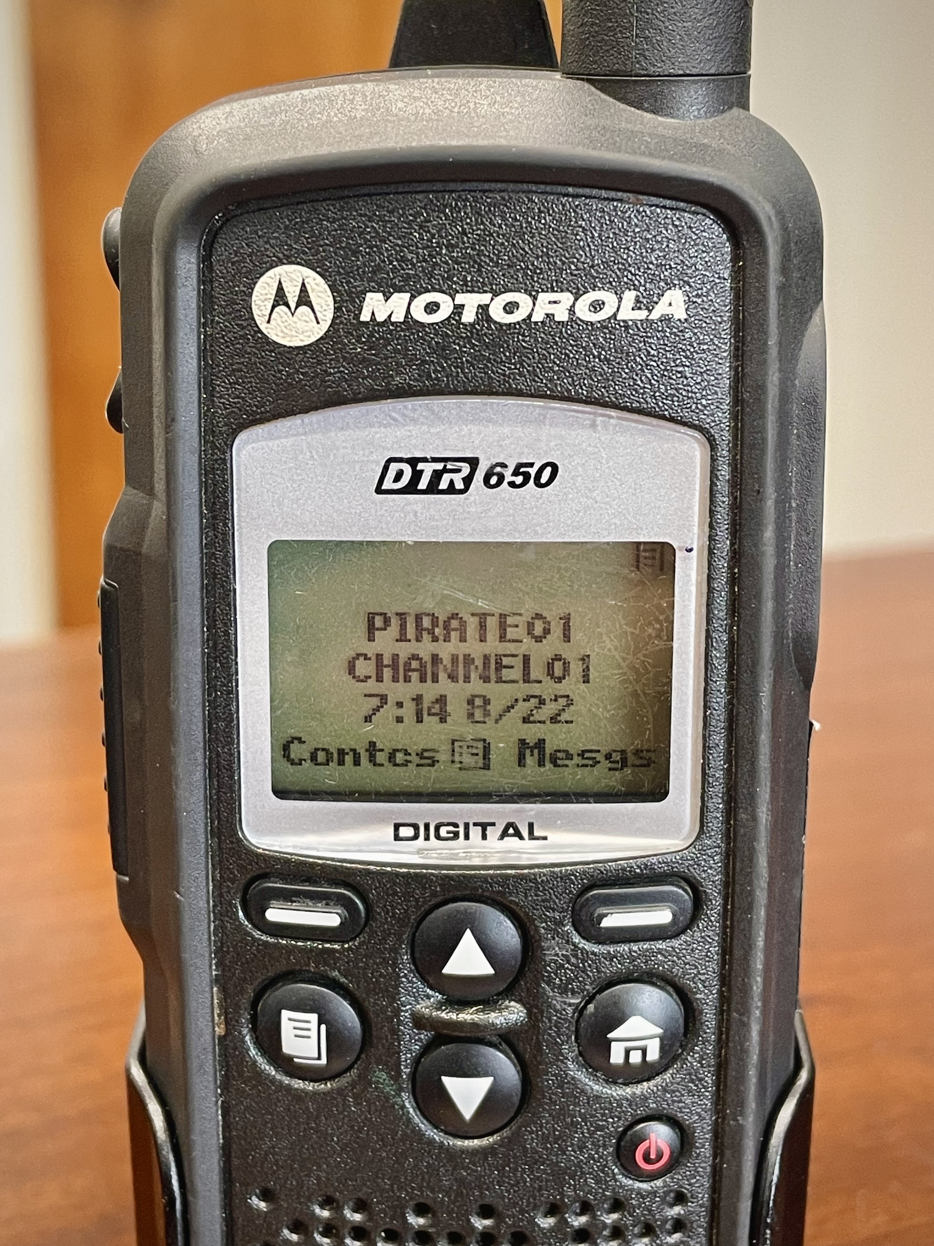 Motorola DTR Series Handheld Radios: Frequency Hopping Spread Spectrum ...